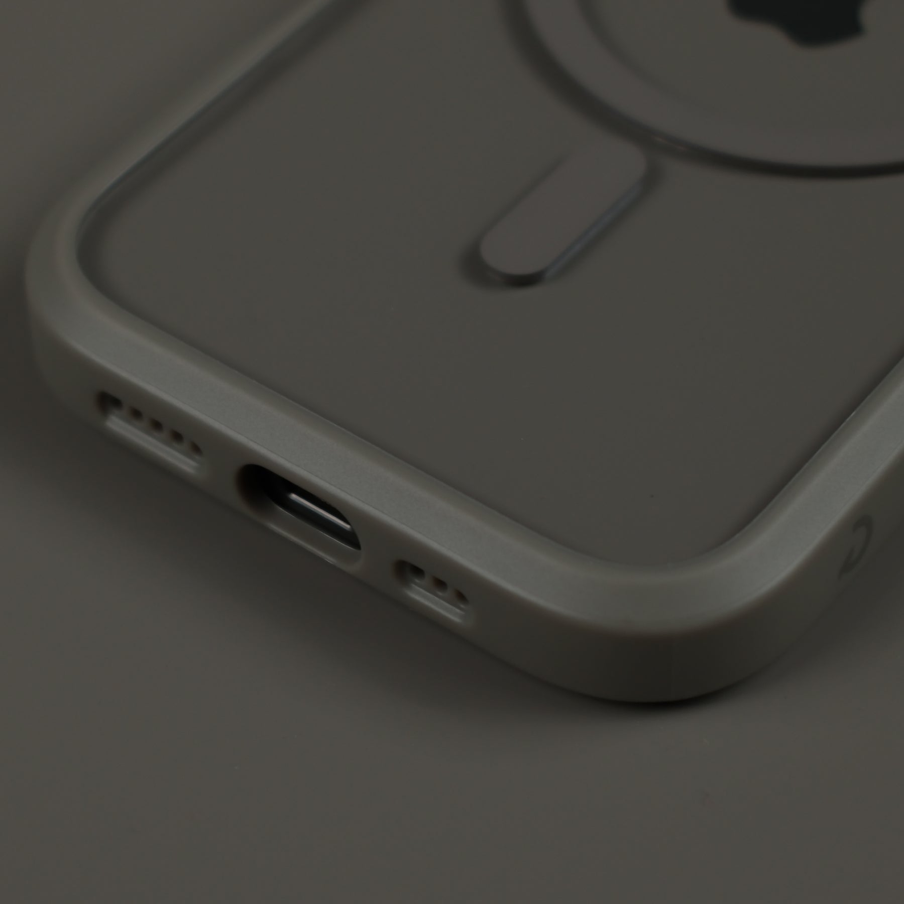 iPhone 17 QCAZE DUO - MystiQ Grey matching Skin + Case – Qskinz™